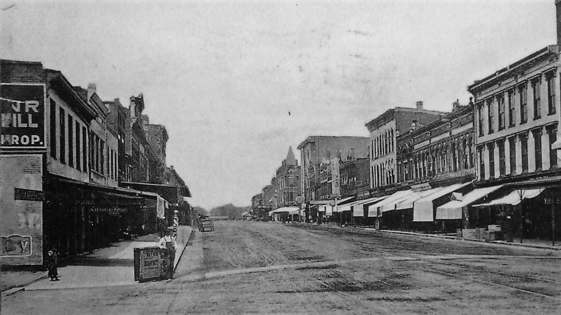 Main Street Views – Historic Henderson