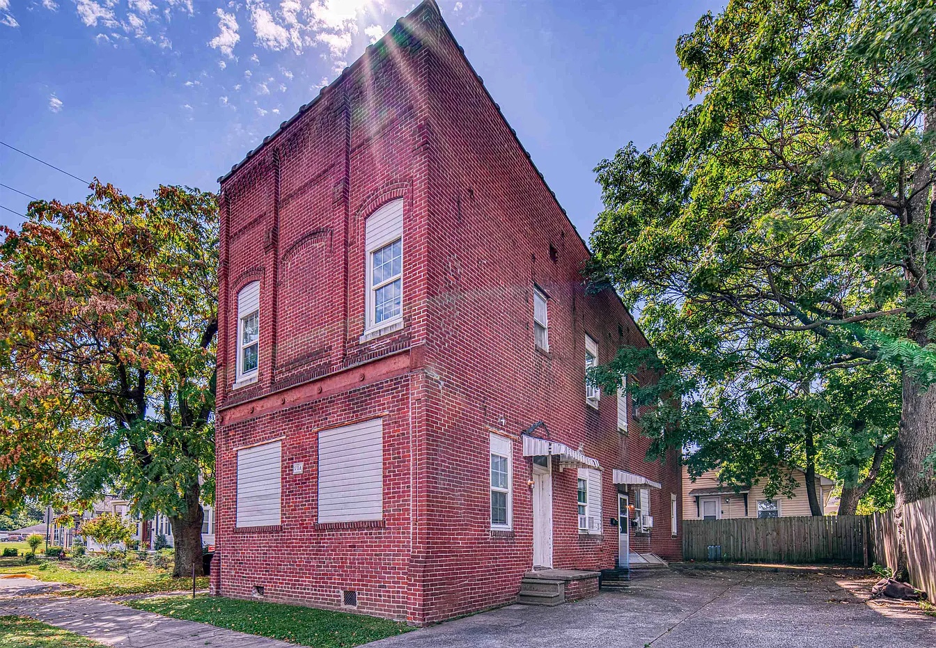 738 First Street – Historic Henderson
